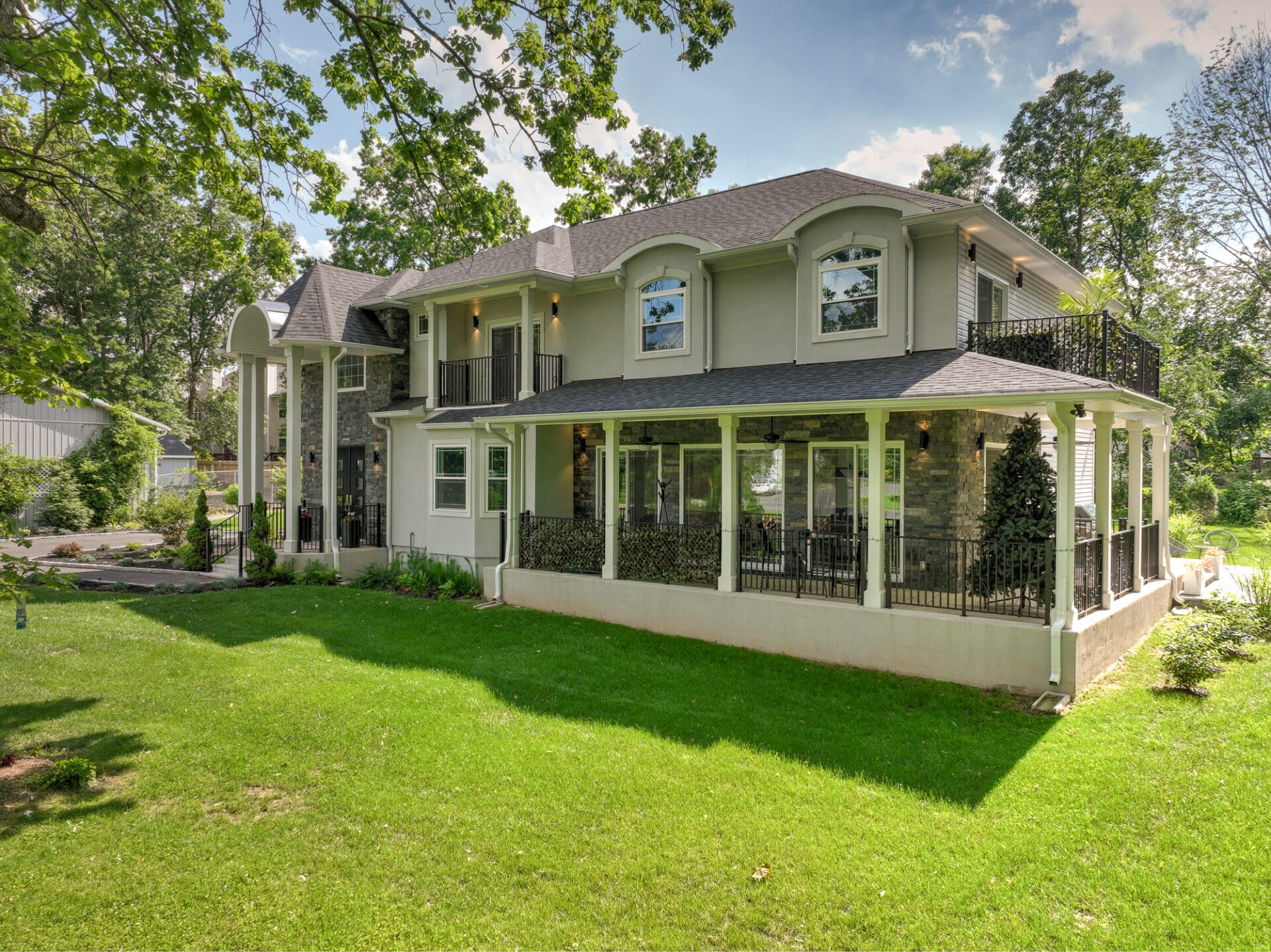 Drone Gallery Digital Tour Host